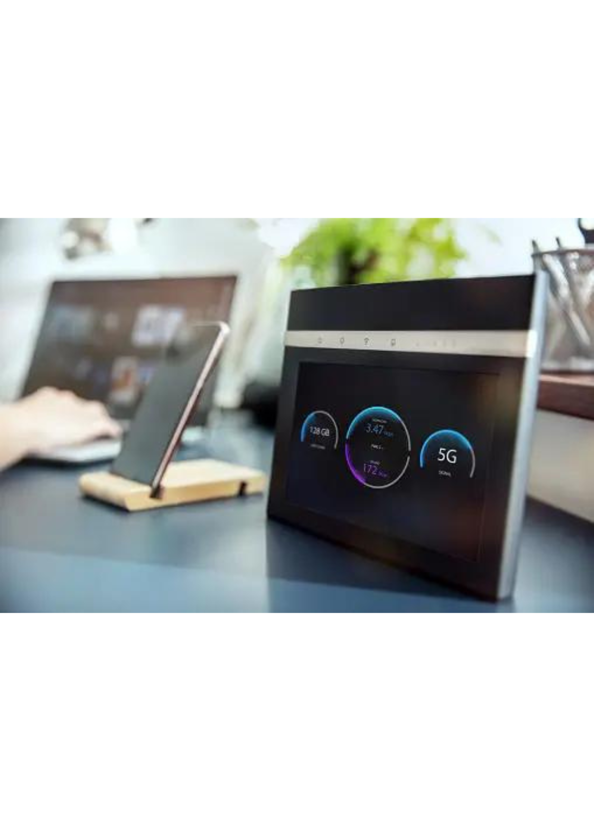 Internet on the Go: Exploring the Portability of 5G Routers